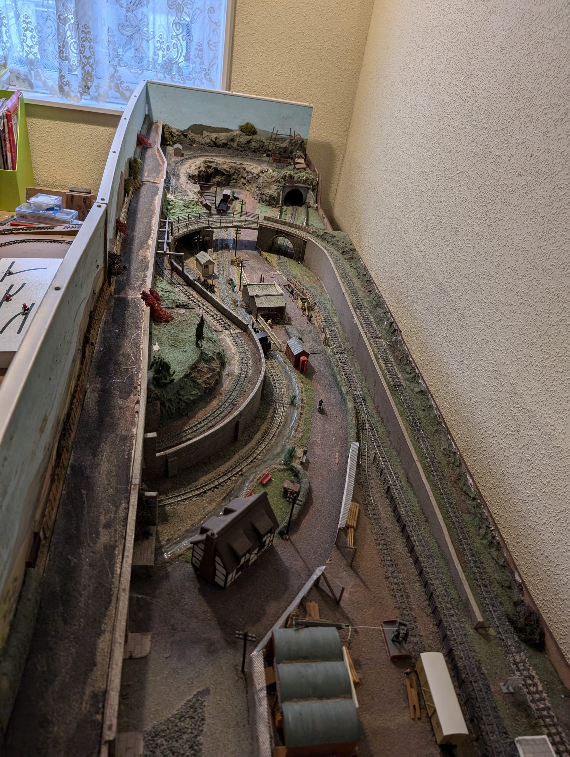 BMRE Layouts - Rheilfford Wraniwm 009 Gauge